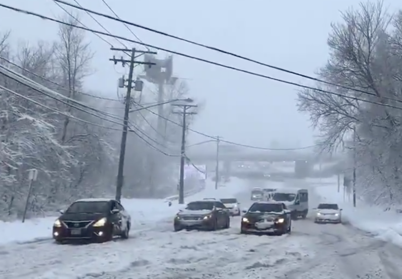Holiday snow storm keeps road crews around Northeast Ohio - Dayton ...